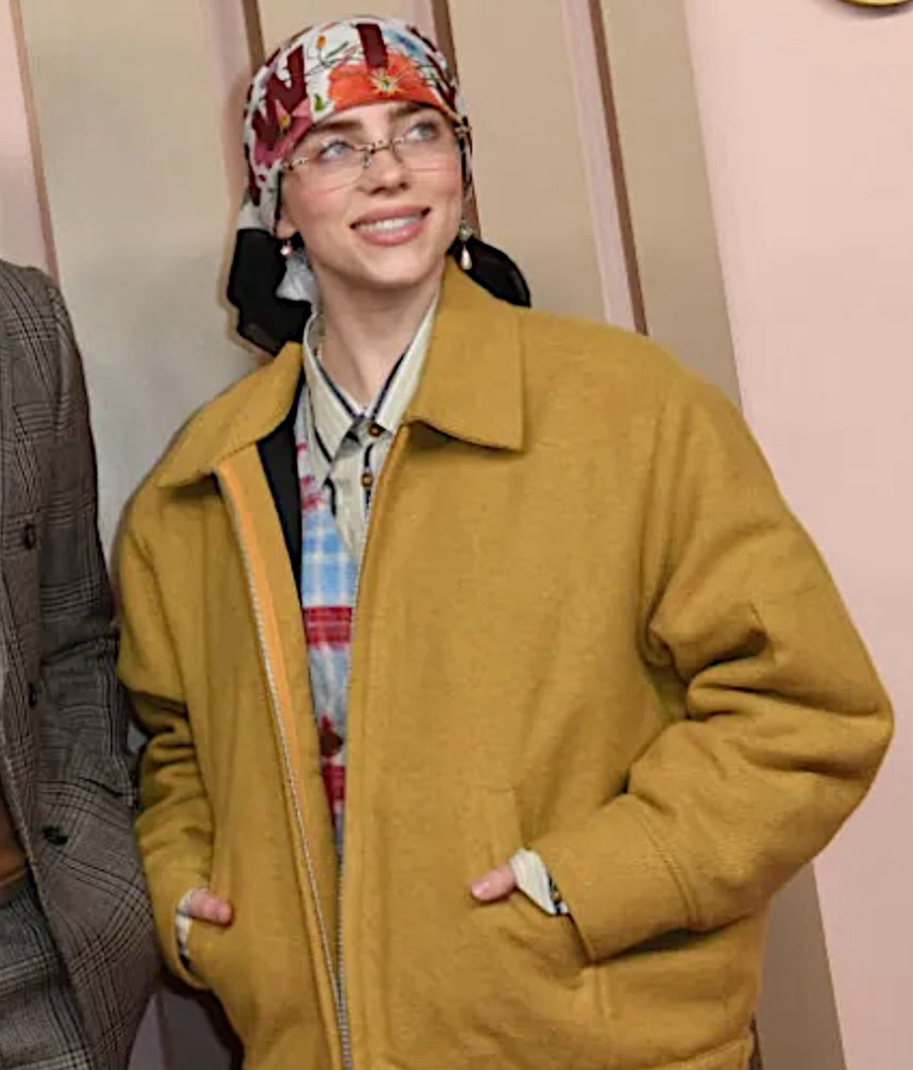 Absolute Horror of Billie Eilish’s Normcore Garb – Hollywood Elsewhere