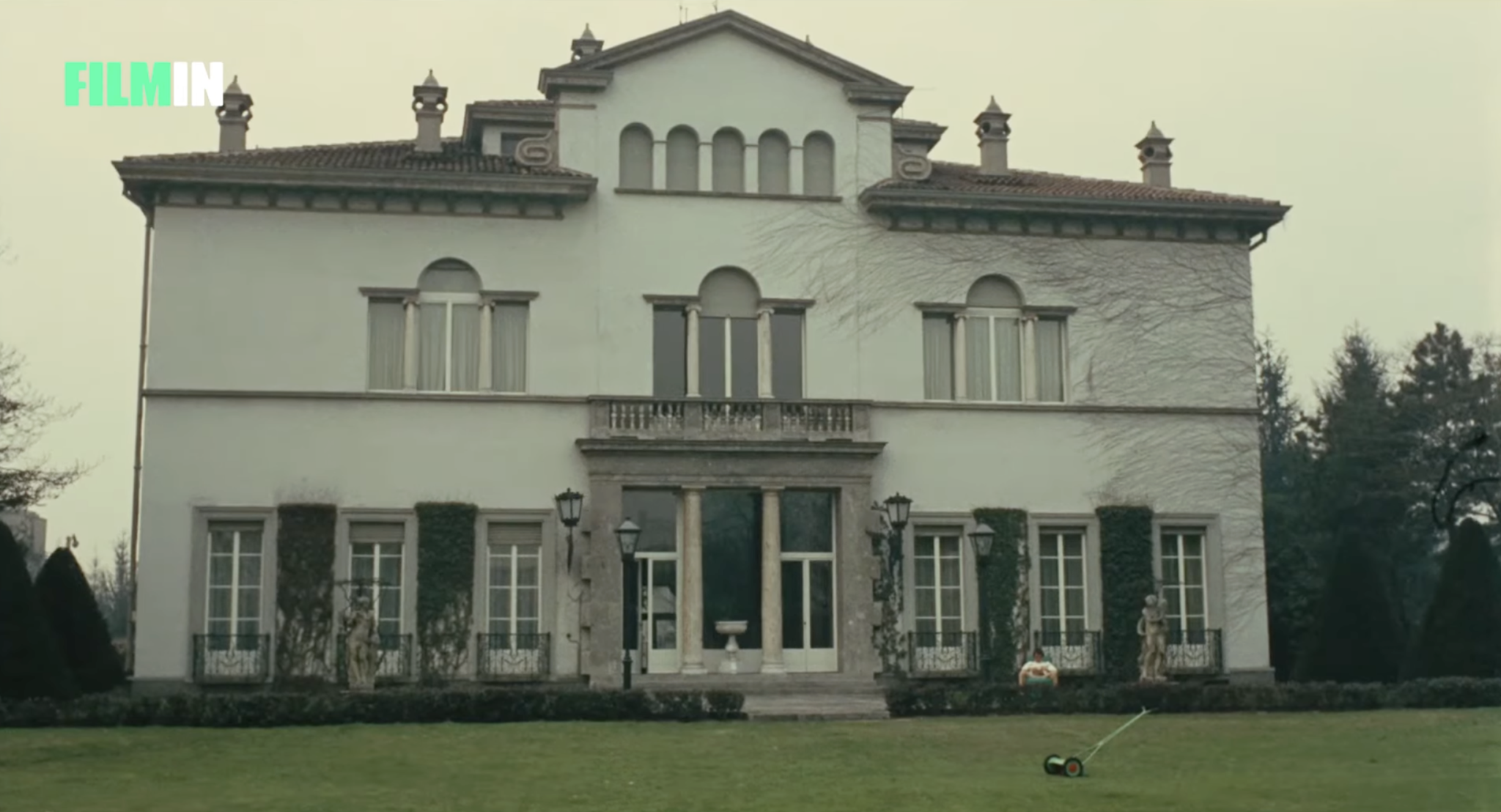 Timelessness of Divinity? – Hollywood Elsewhere